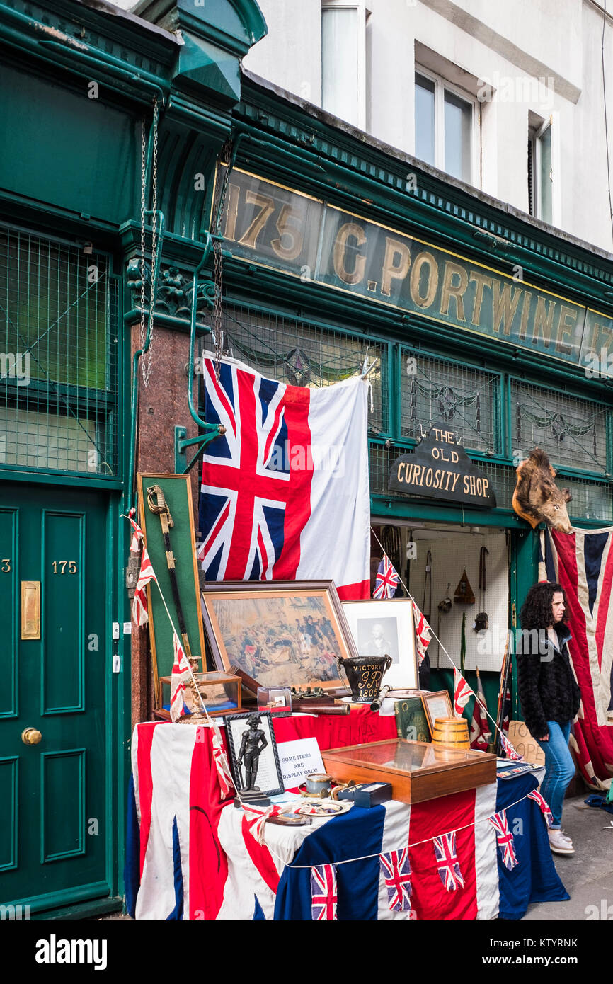 London portobello market hi-res stock photography and images - Alamy