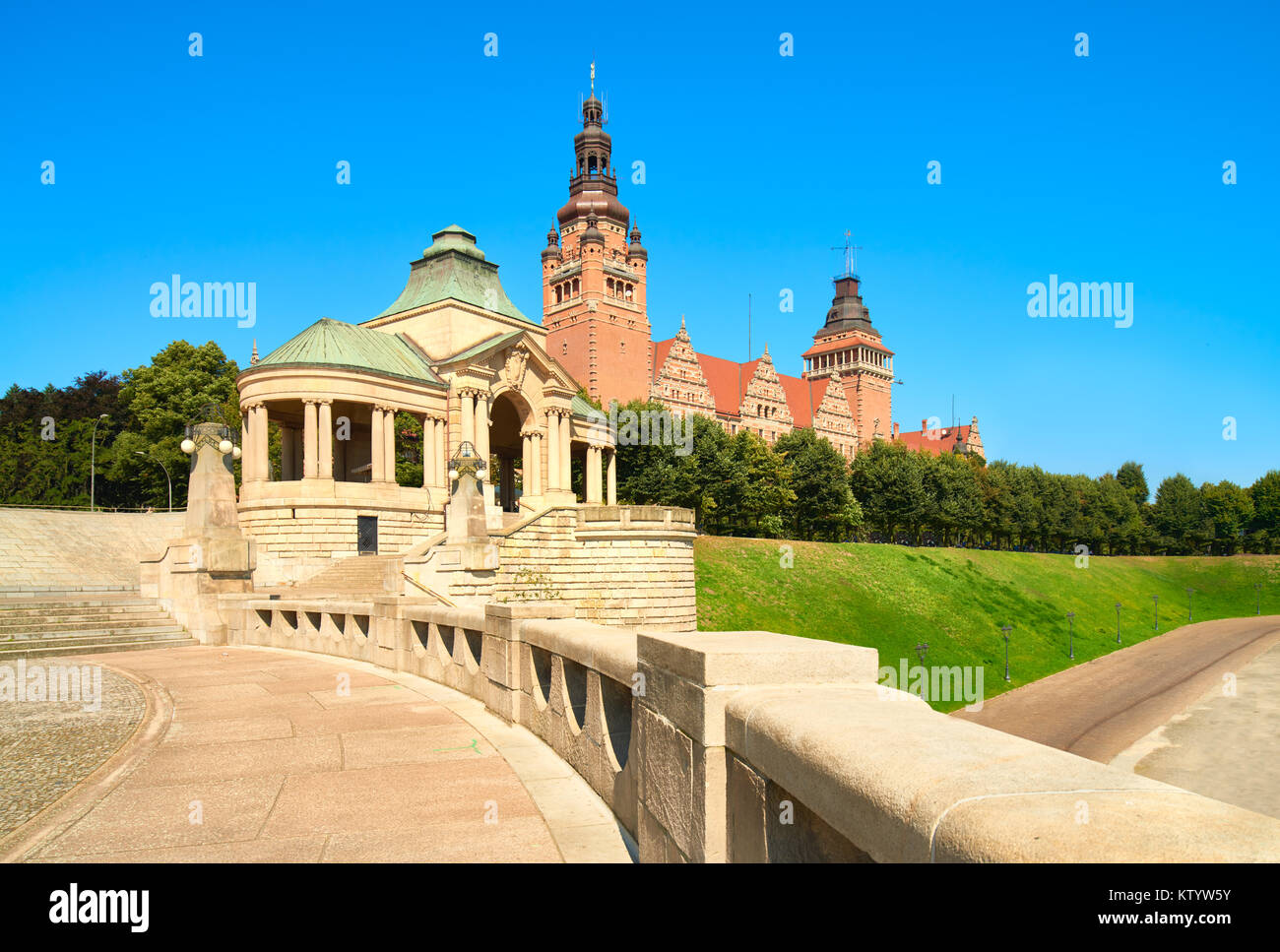 Seat of voivodship authorities at The Chrobry Embankment (Waly ...