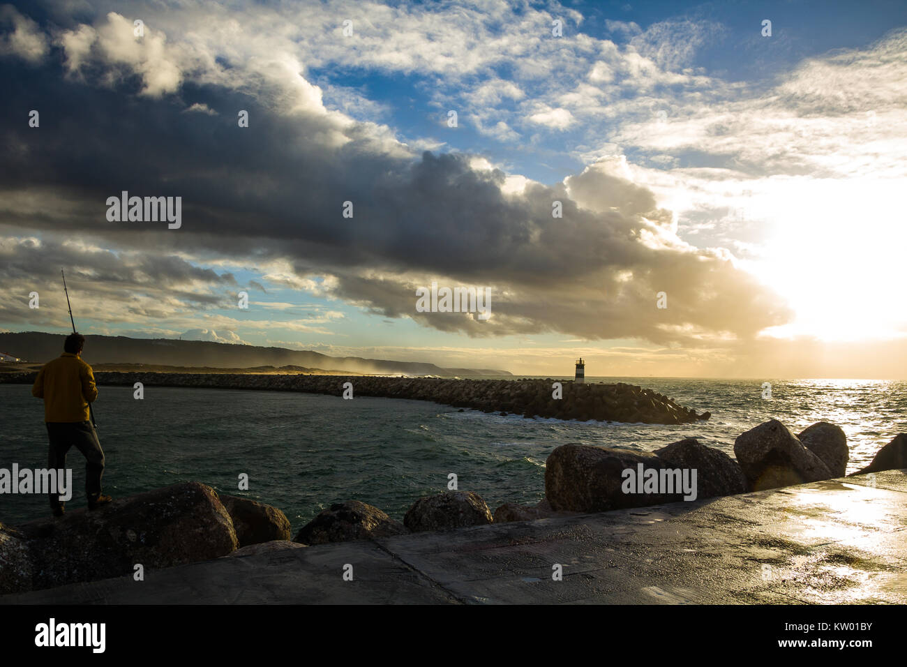 Nazare portugal fishing hi-res stock photography and images - Alamy