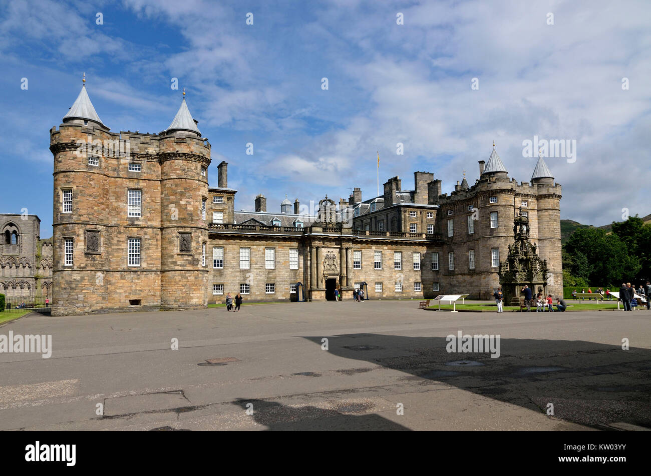 Scotland, Edinburgh, Holyroodhouse, residence of the queen, Schottland ...