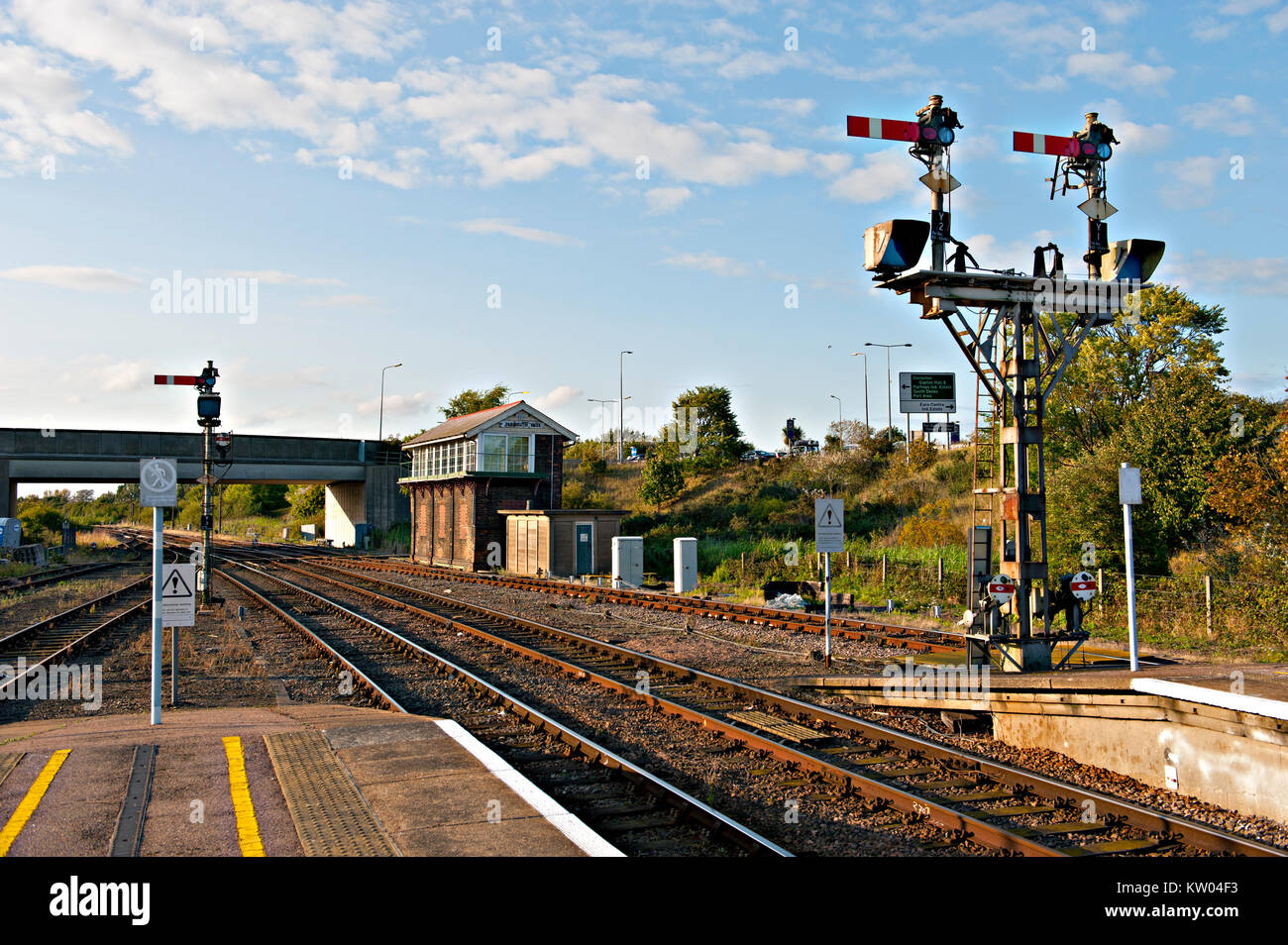 Semaphore signal traditional british railway hi-res stock photography ...