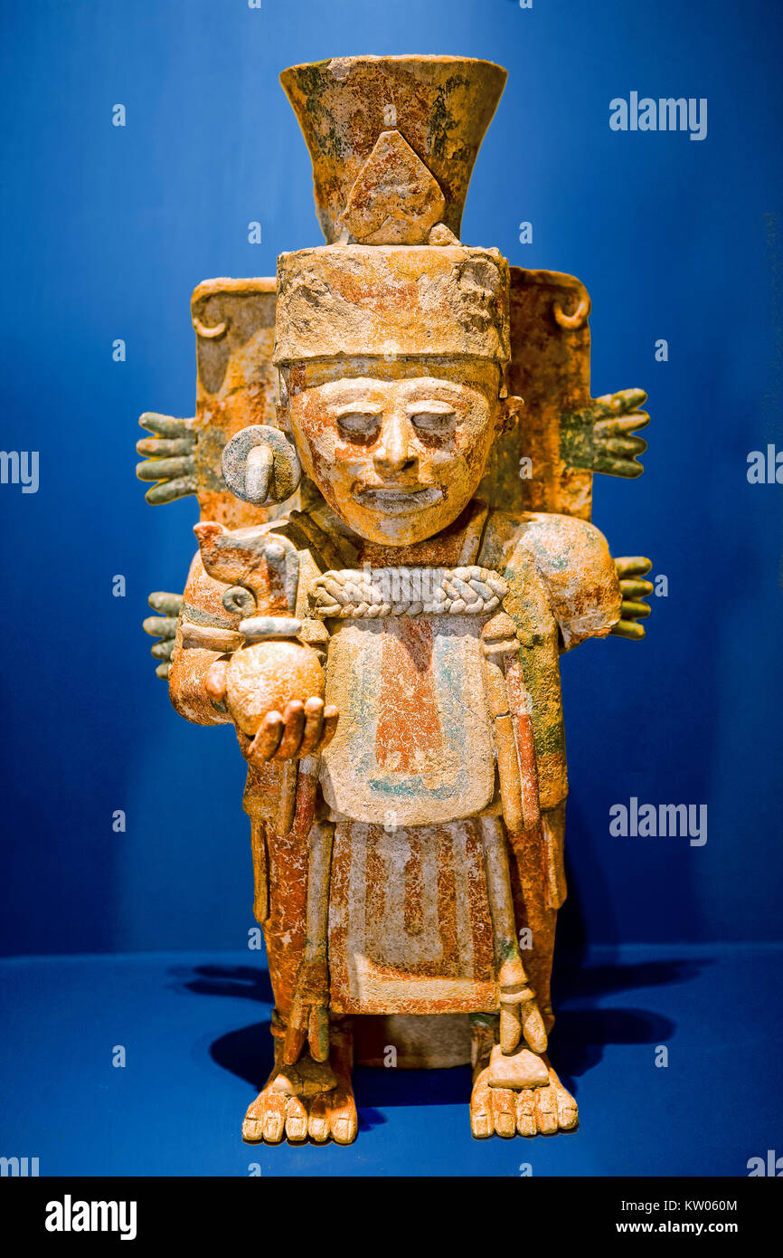 Maya statue in the museum of Merida Stock Photo - Alamy