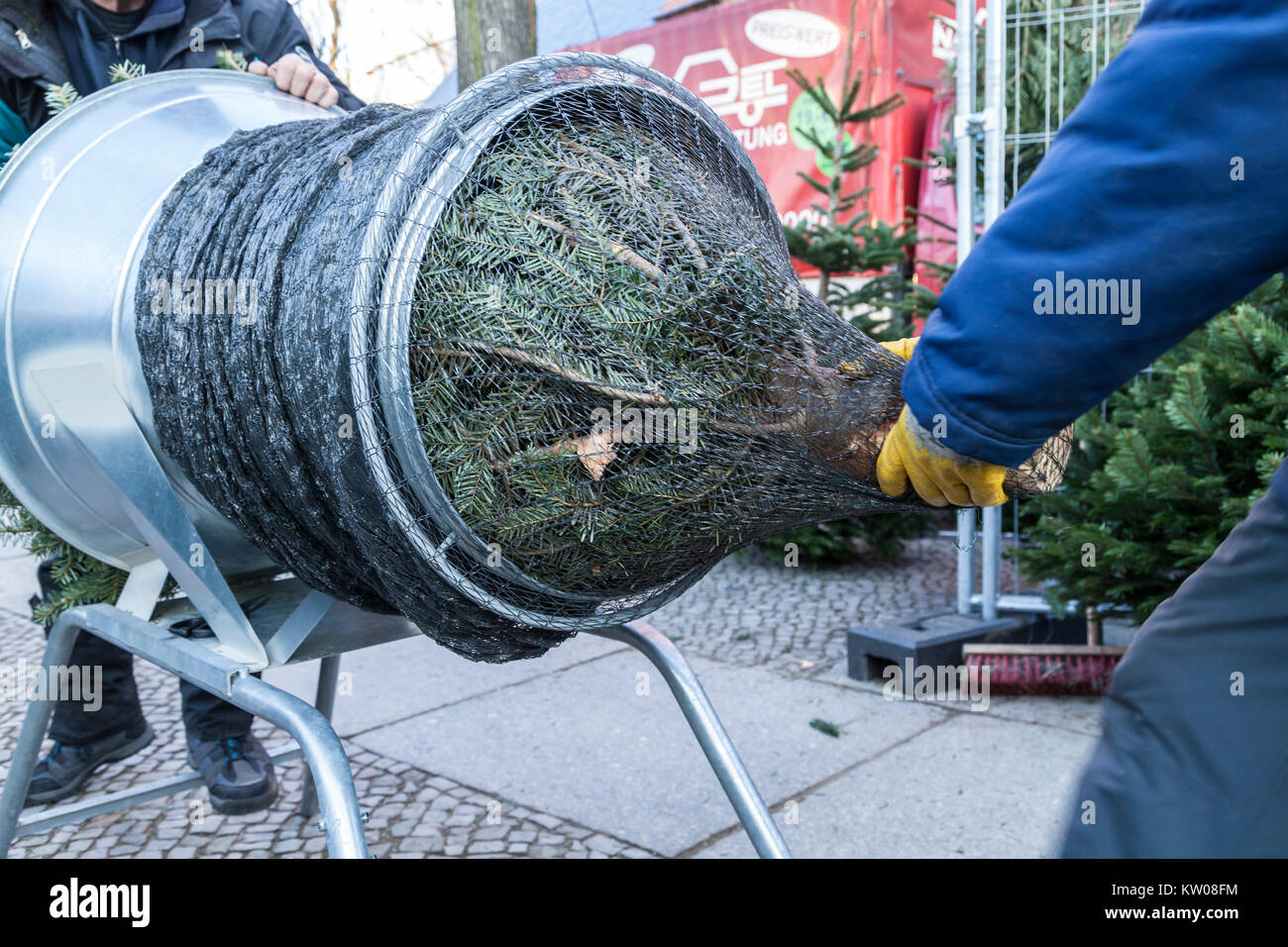 Pre packing hi-res stock photography and images - Alamy