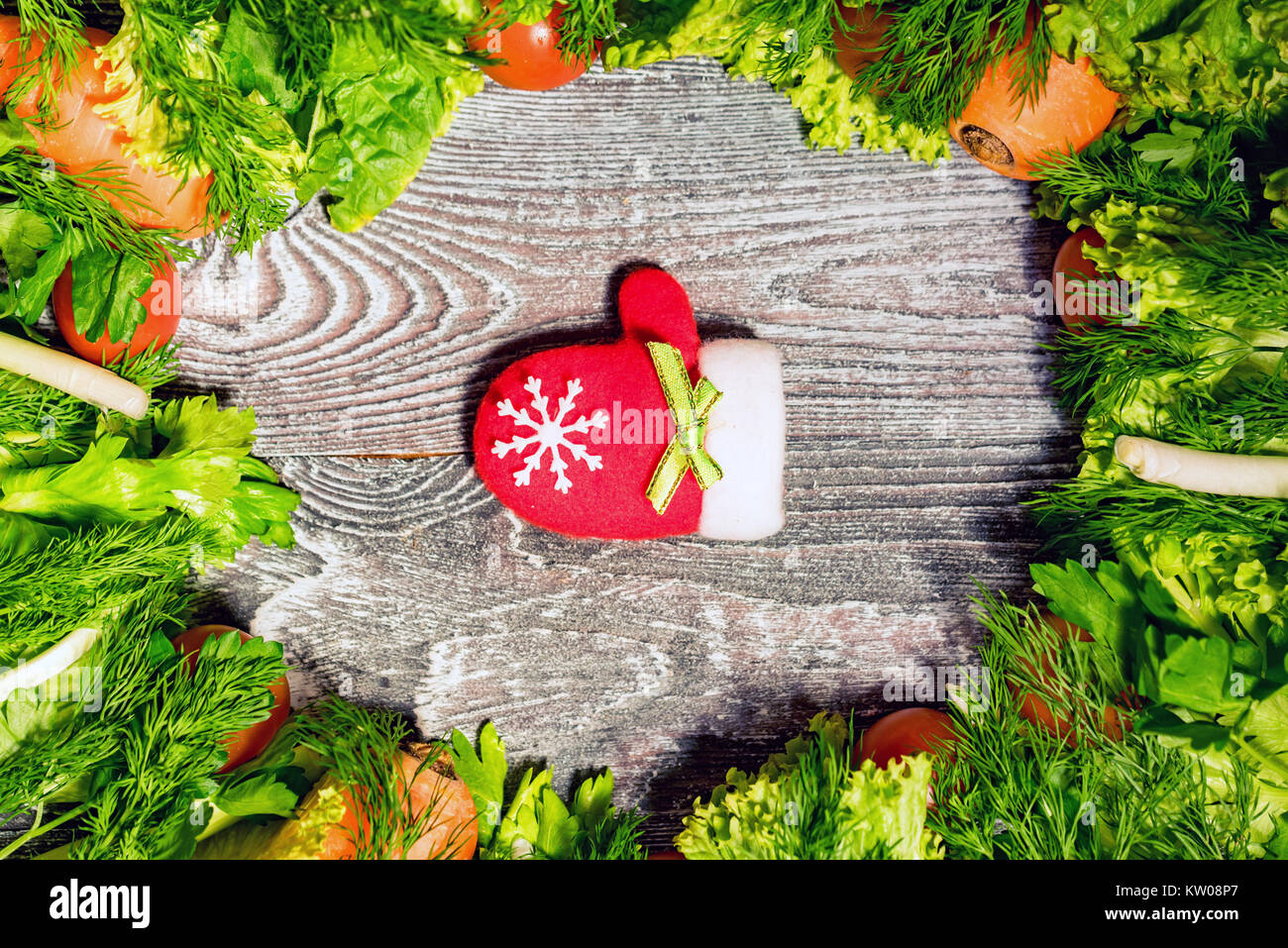 Healthy diet, red heart and vegetables Stock Photo - Alamy