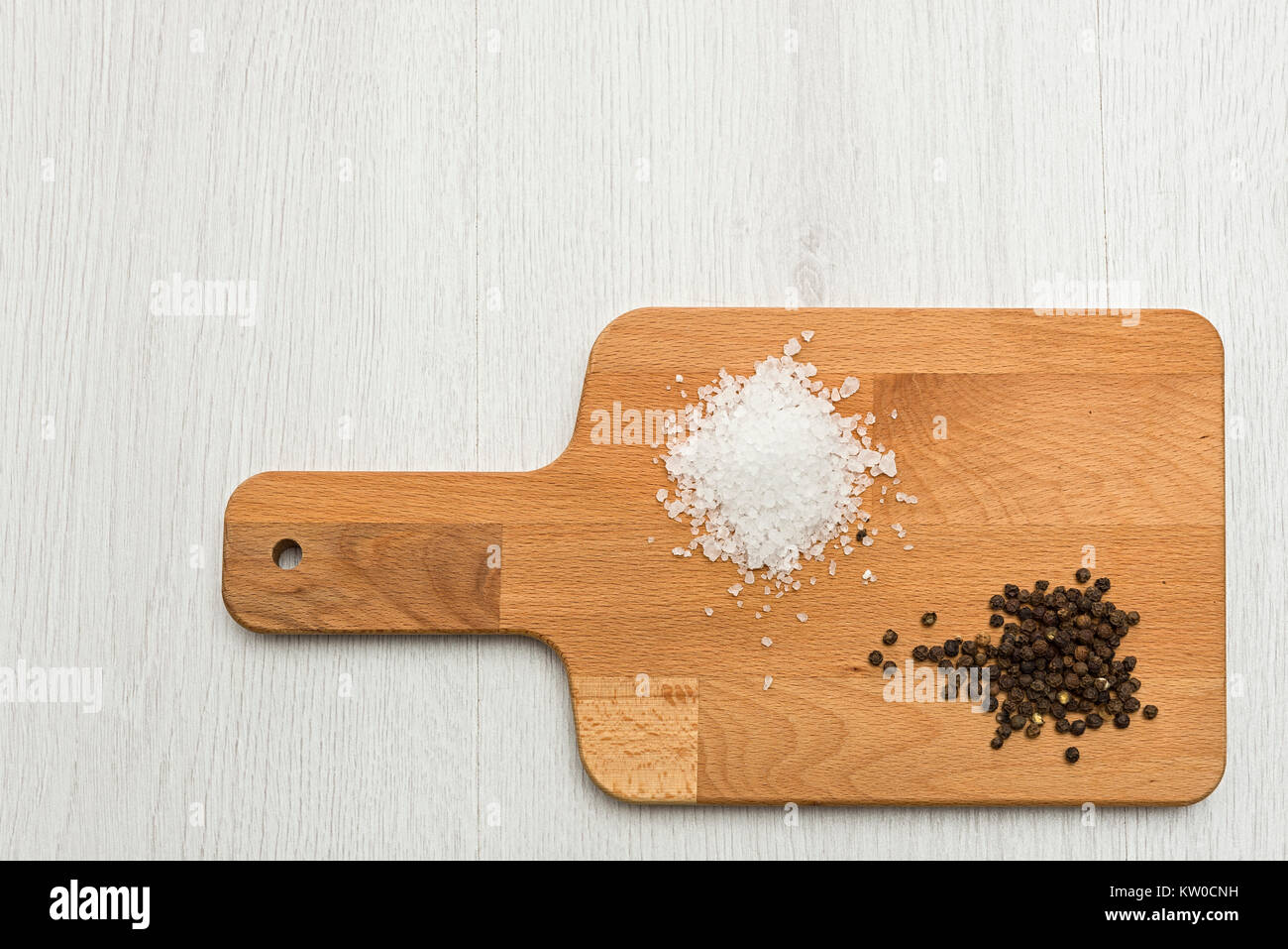 Wooden salt pepper peppercorn hi-res stock photography and images - Alamy