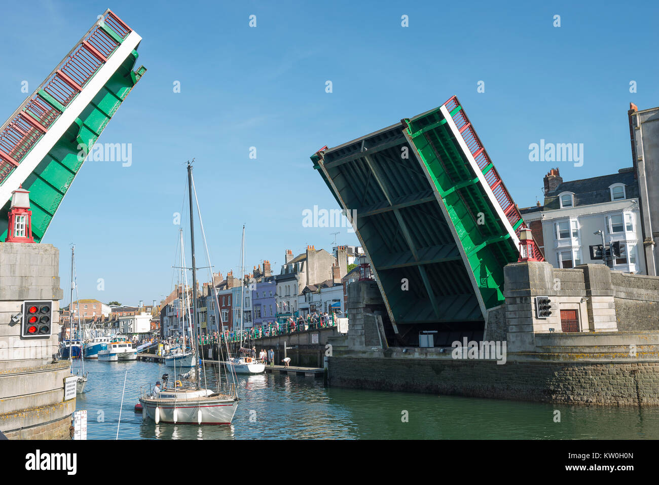 Weymouth Town Bridge in Dorset is a twin leaf bascule type bridge that ...