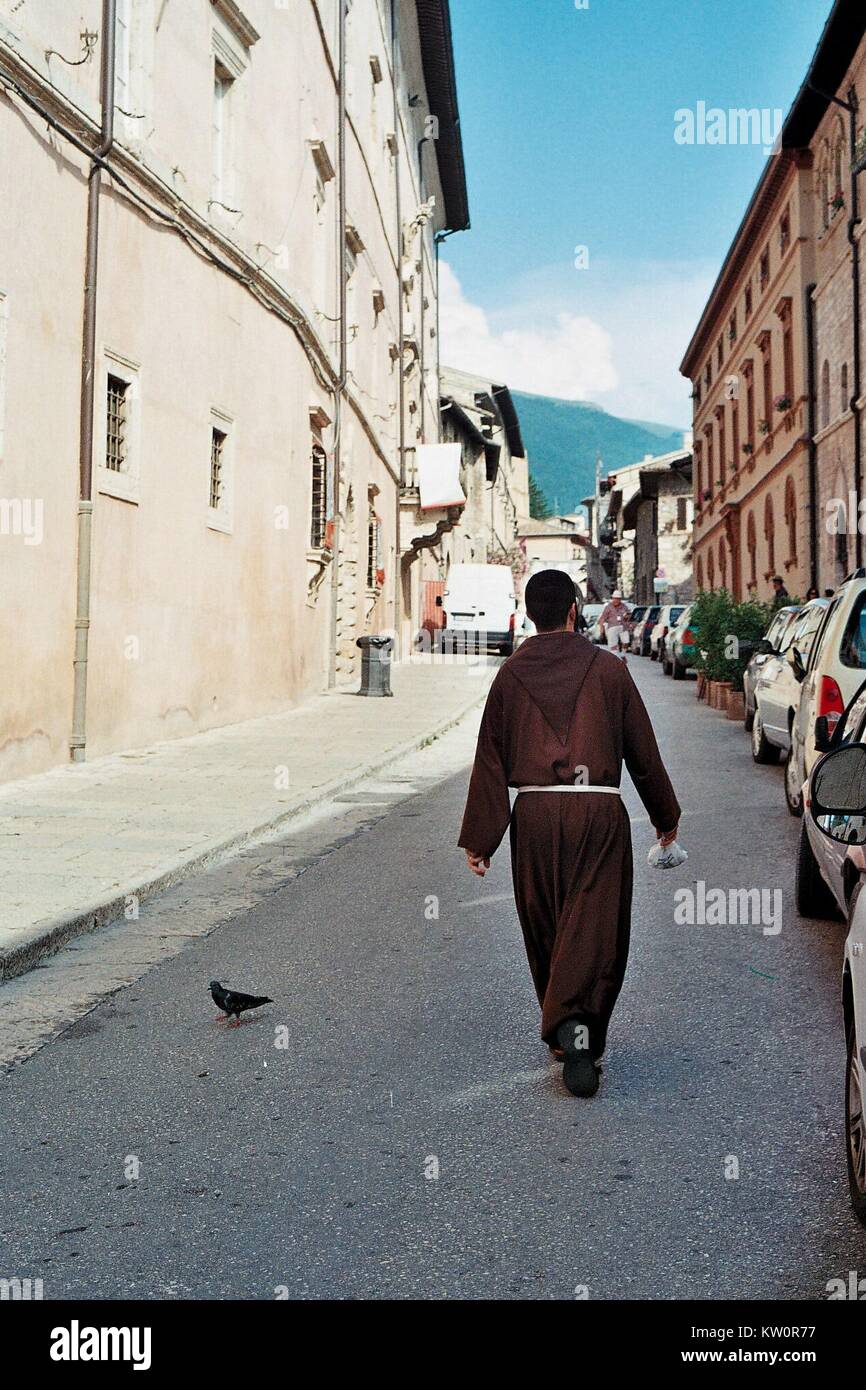 Franciscan monk in Assisi, Italy Stock Photo - Alamy