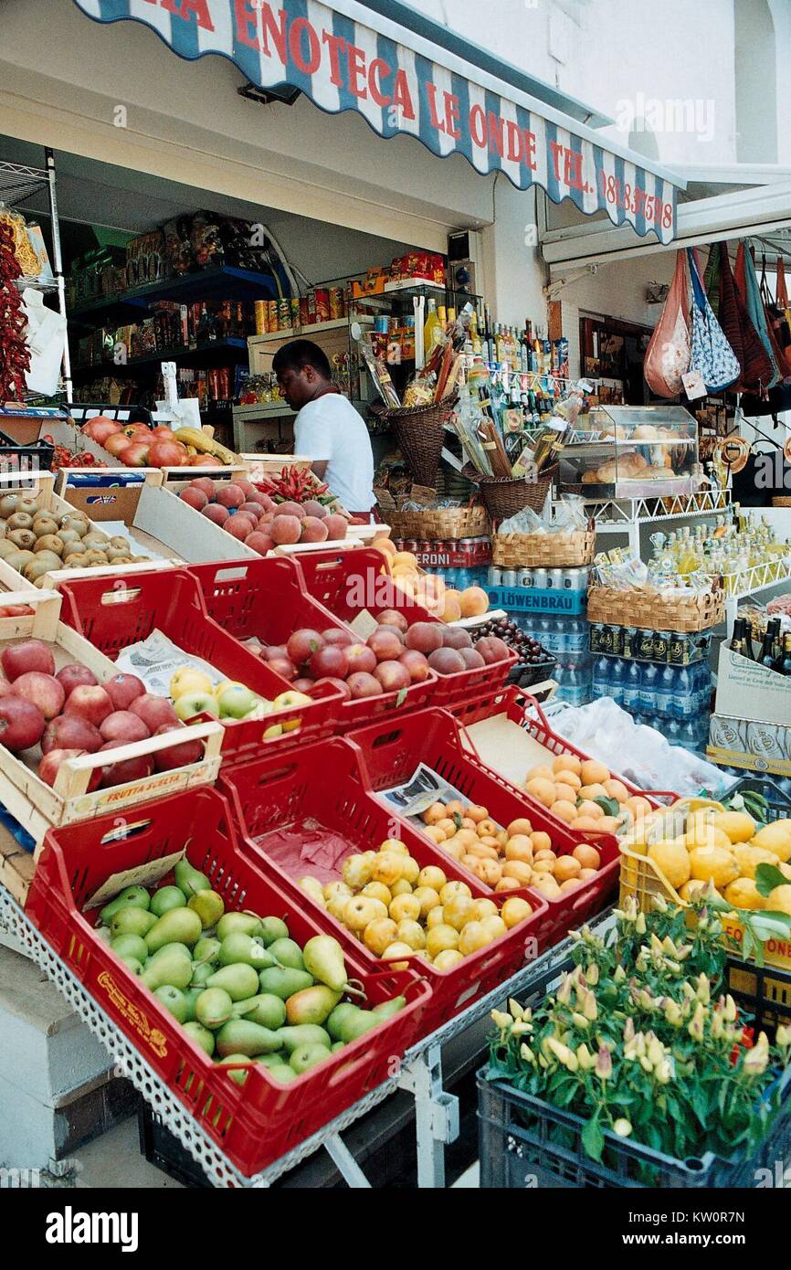 Italian produce stand typical of many in Italy Stock Photo - Alamy