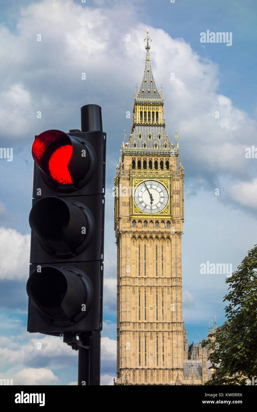 Big red light house hi-res stock photography and images - Alamy