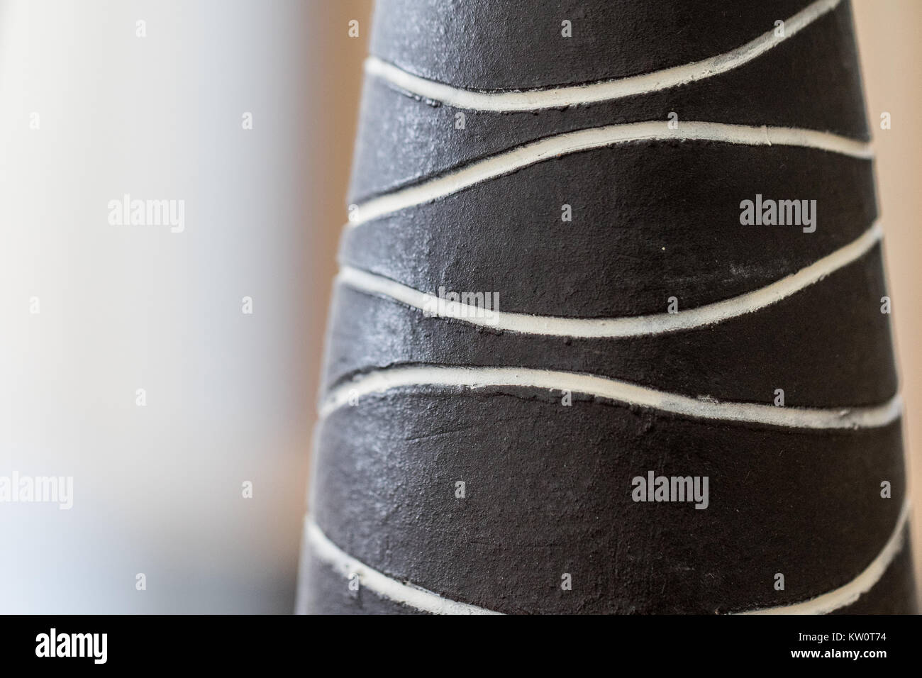 Wavy line hi-res stock photography and images - Alamy