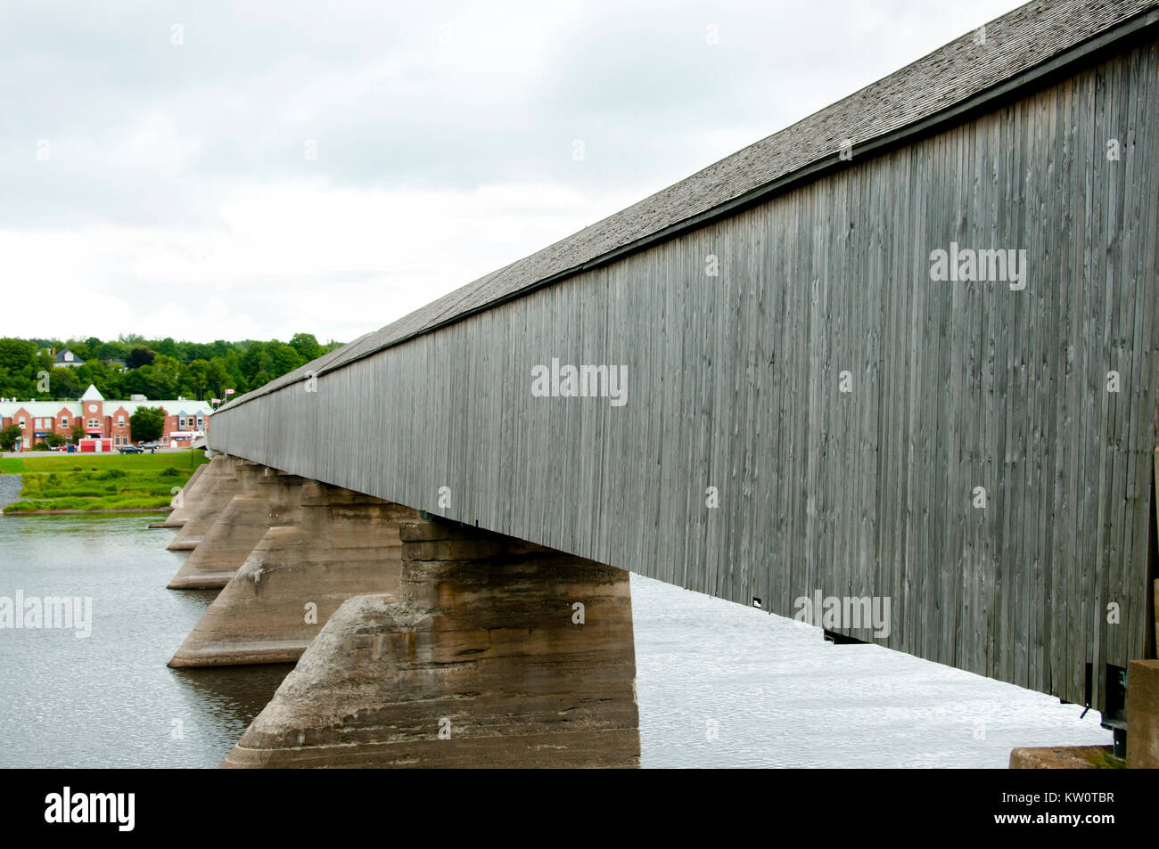 New brunswick bridge hi-res stock photography and images - Alamy