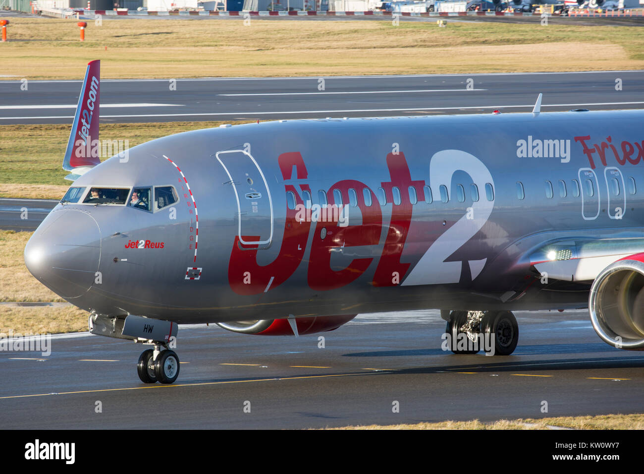 Jet2 aircraft hi-res stock photography and images - Alamy