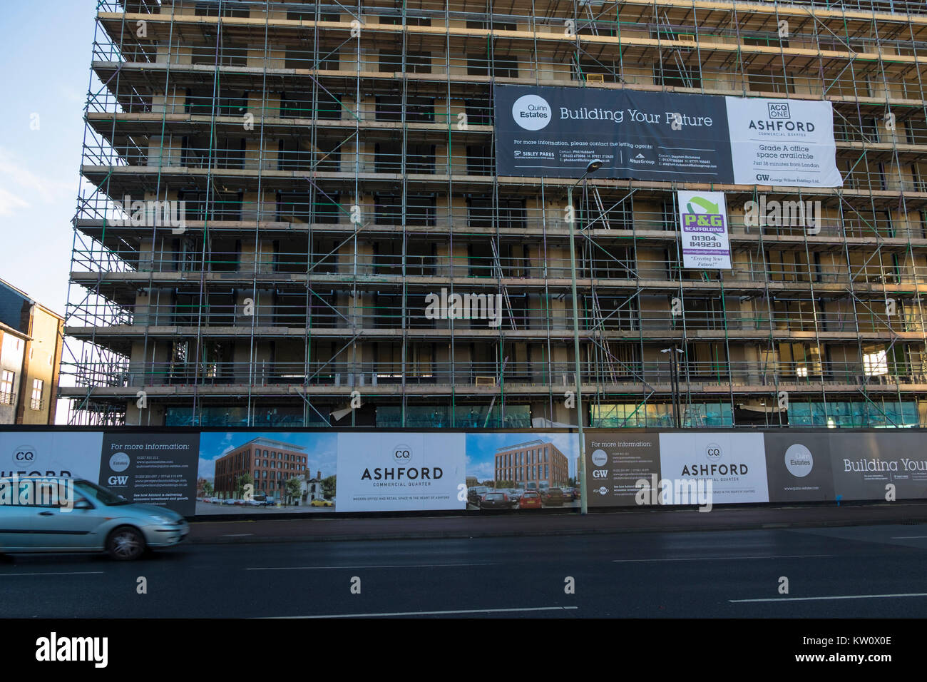 Construction site hoarding hi-res stock photography and images - Alamy