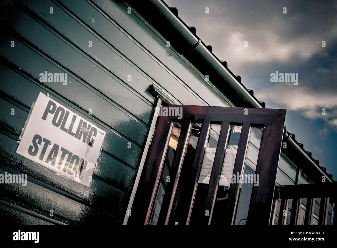 Polling station signs - General Election Polling Station Stock Photo ...
