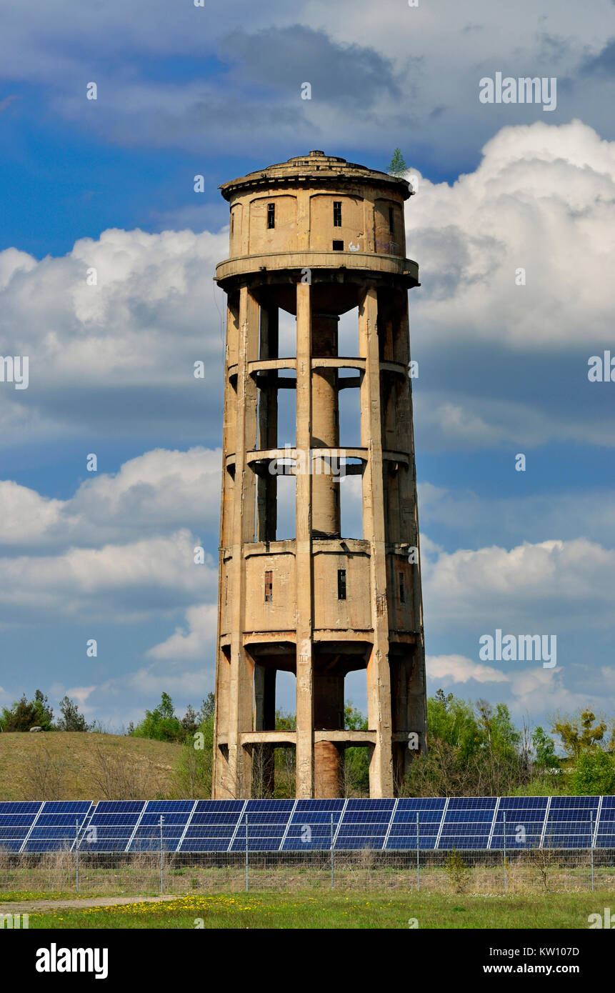 Lauta, landmark water tower, Wahrzeichen Wasserturm Stock Photo - Alamy Lauta, landmark water tower, Wahrzeichen Wasserturm Stock Photo - Alamy