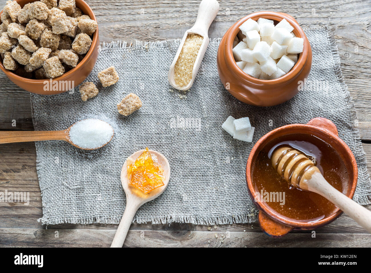 Different types and forms of sugar Stock Photo - Alamy