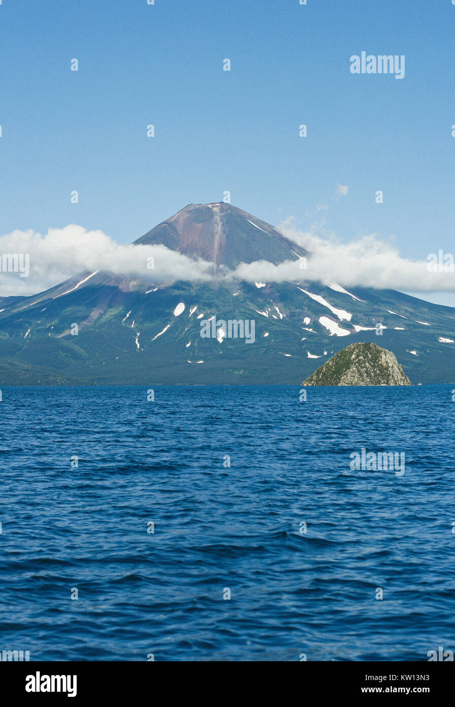 Ilyinsky volcano, Kurile Lake, Kamchatka, Russia Stock Photo - Alamy