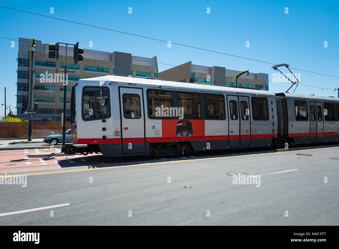 Train on the San Francisco Municipal Railroad (MUNI) passing through ...