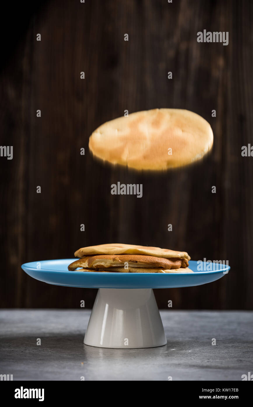 Flying pancake hi-res stock photography and images - Alamy