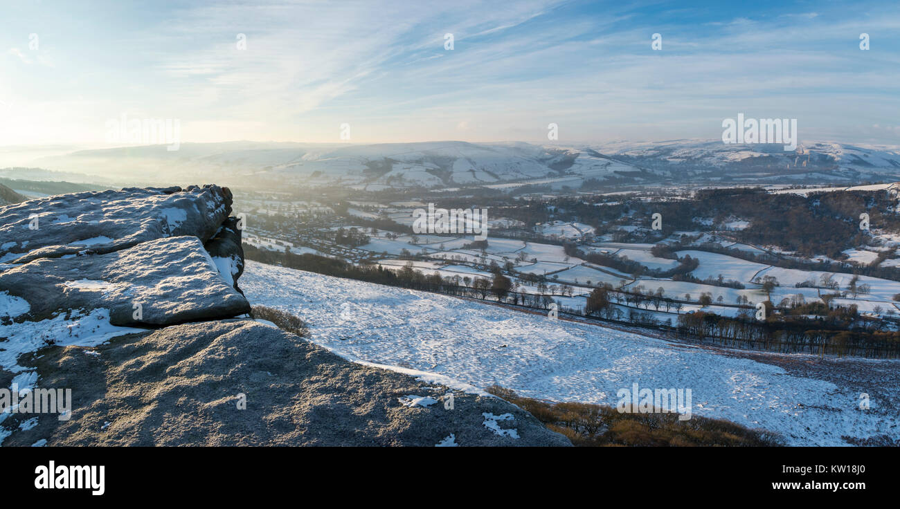 Peak distict view hi-res stock photography and images - Alamy