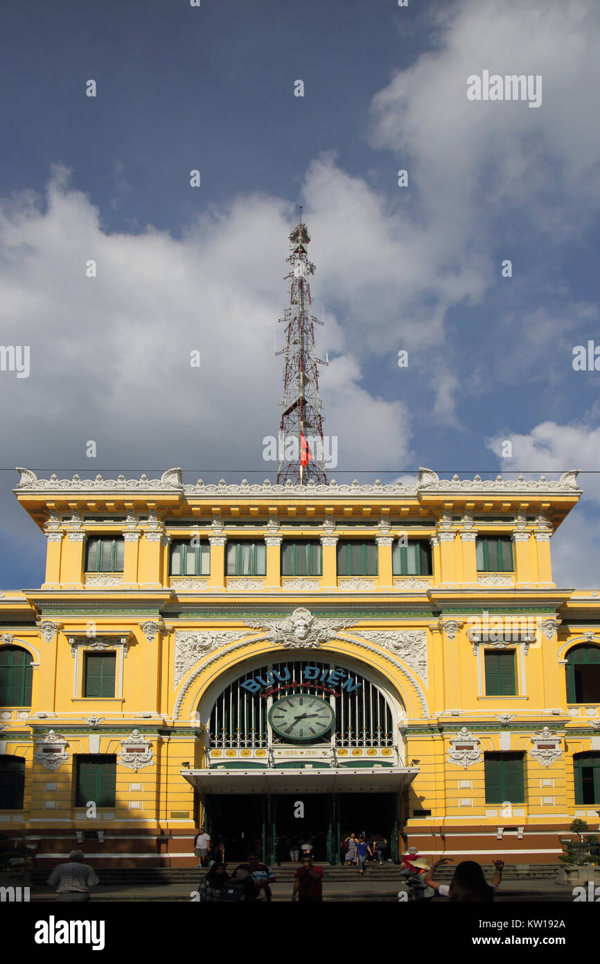 Exterior ho chi minh city post office hi-res stock photography and ...