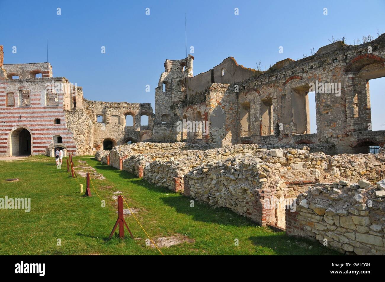 Janowiec Castle built in between 1508–1526. Janowiec, Lublin ...