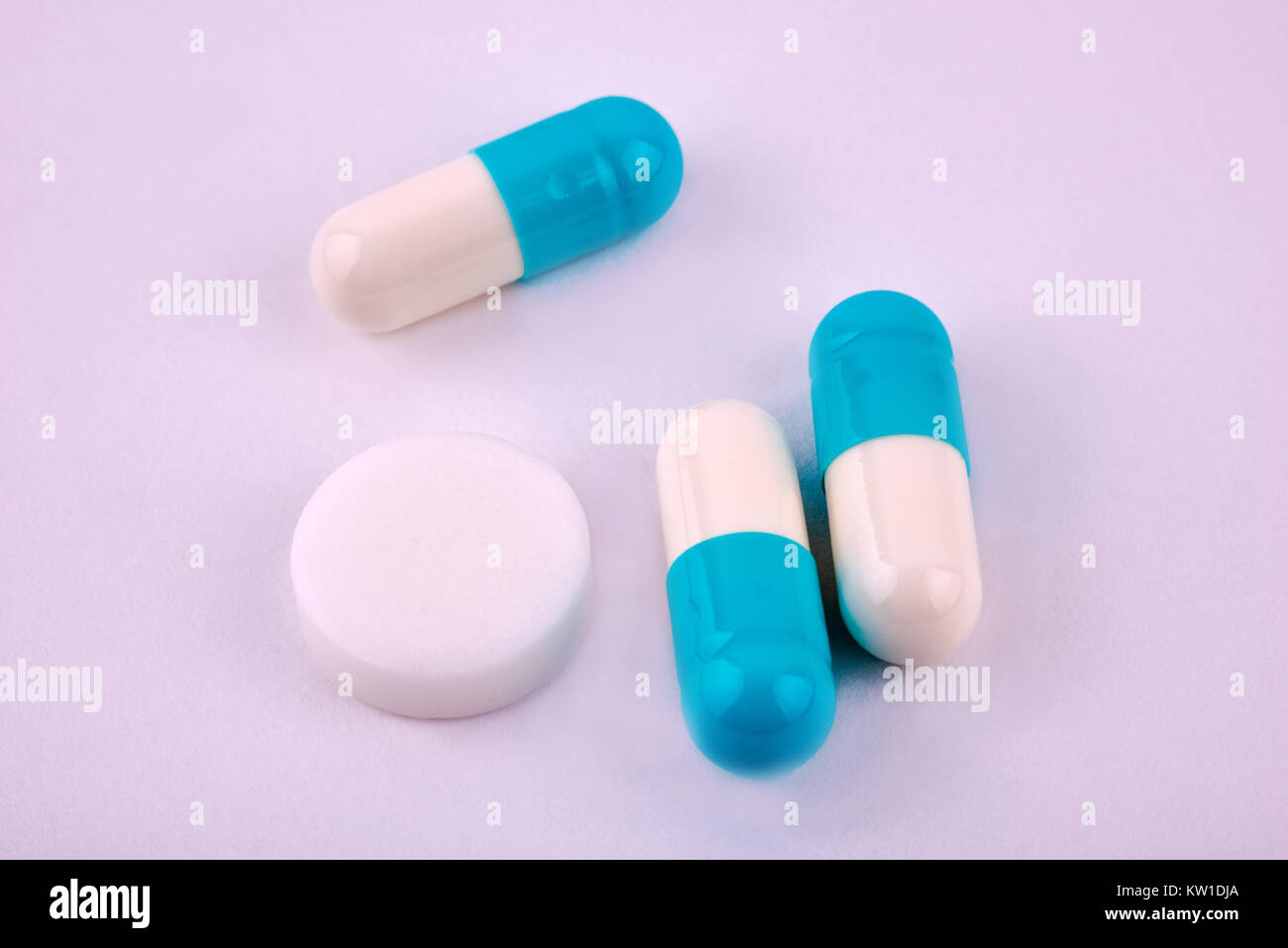 tablets and capsules with powder isolated on white background Stock ...