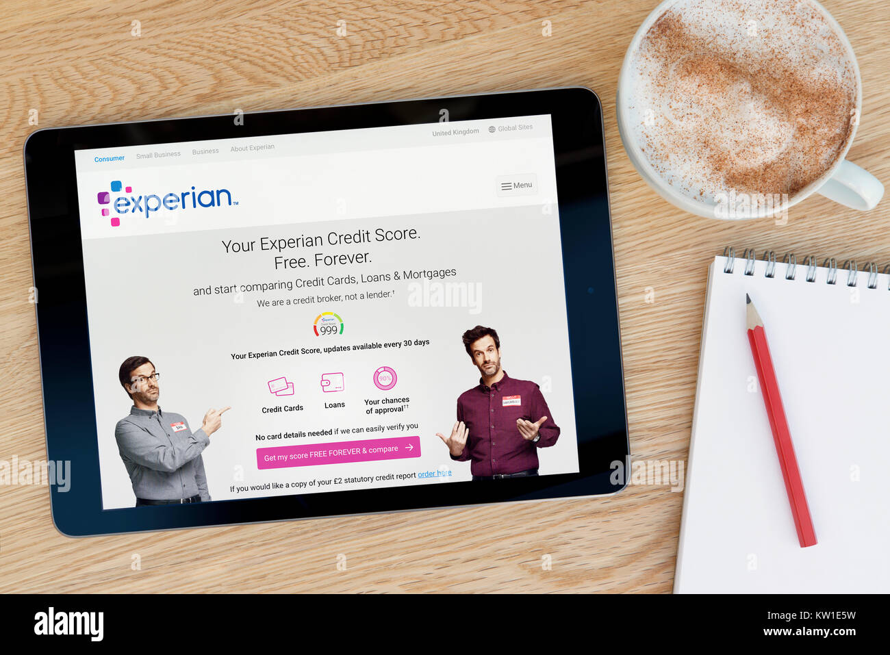 Webpage tablet screen hi-res stock photography and images - Alamy