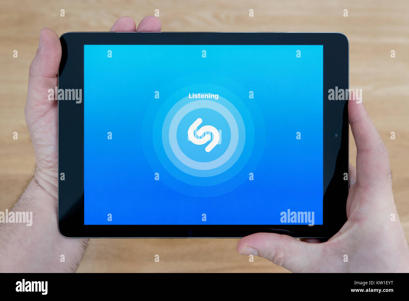 éditorial shazam hi-res stock photography and images - Alamy