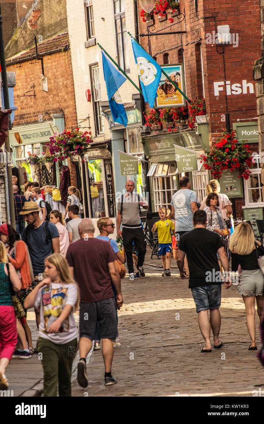 Shopping in whitby hi-res stock photography and images - Alamy