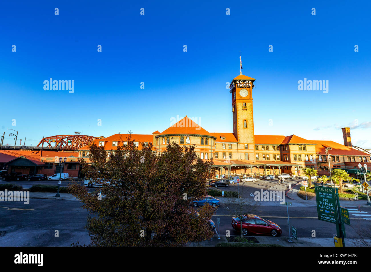 Portland, US - Dec 21, 2017 : Union Station Train Transportation ...