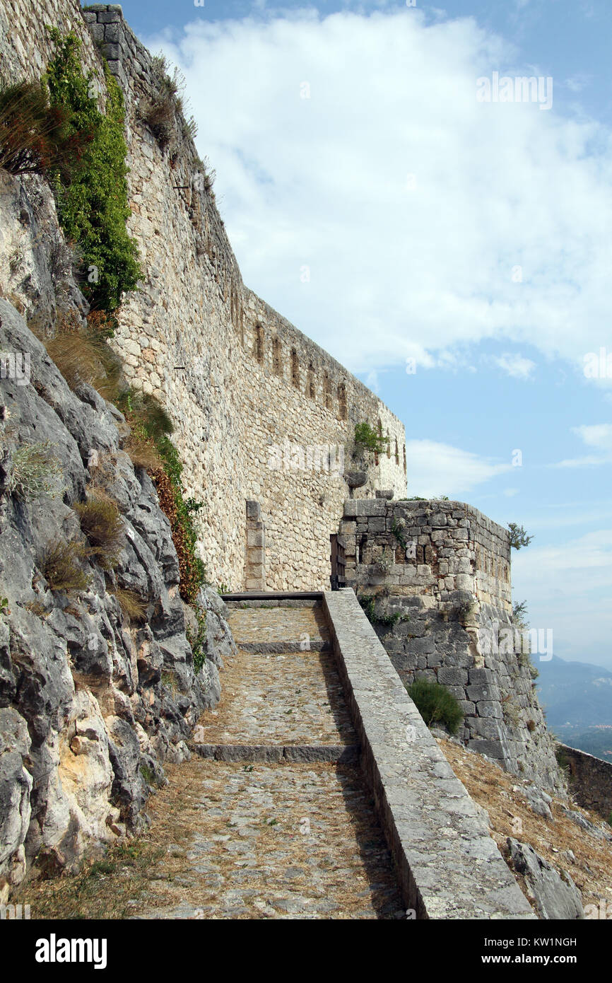 Stone wall of old fortress in Knin, Croatia Stock Photo - Alamy