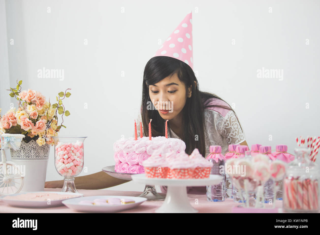 sweet corner of a birthday party Stock Photo - Alamy