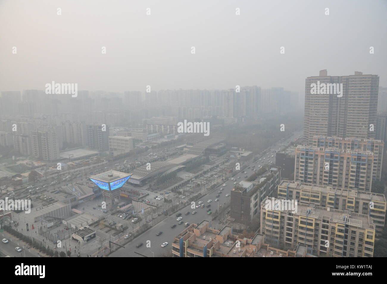 Xian, China. 28th Dec, 2017.(EDITORIAL USE ONLY. CHINA OUT) Air ...