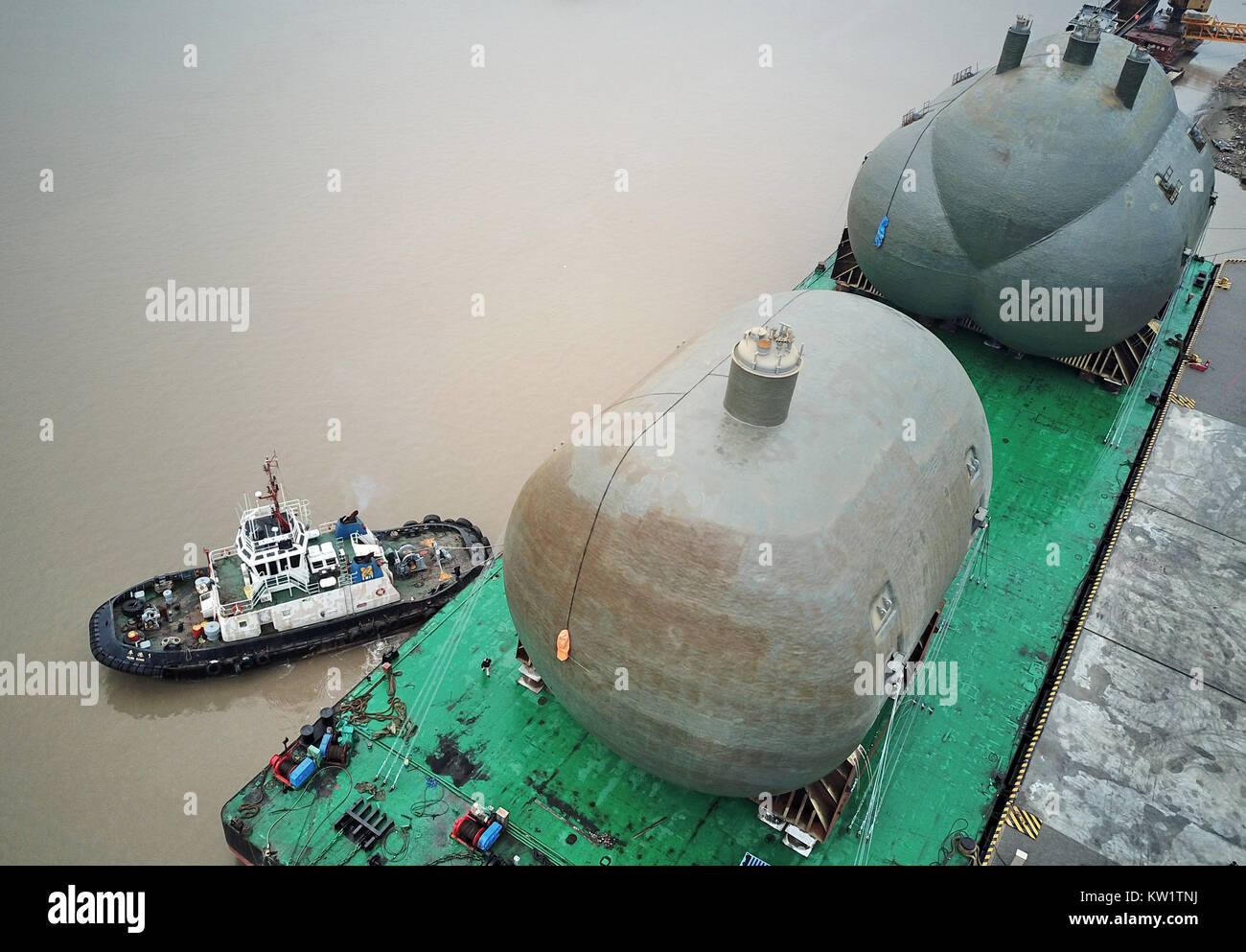 Nantong, China. 29th Dec, 2017. (EDITORIAL USE ONLY. CHINA OUT) The ...