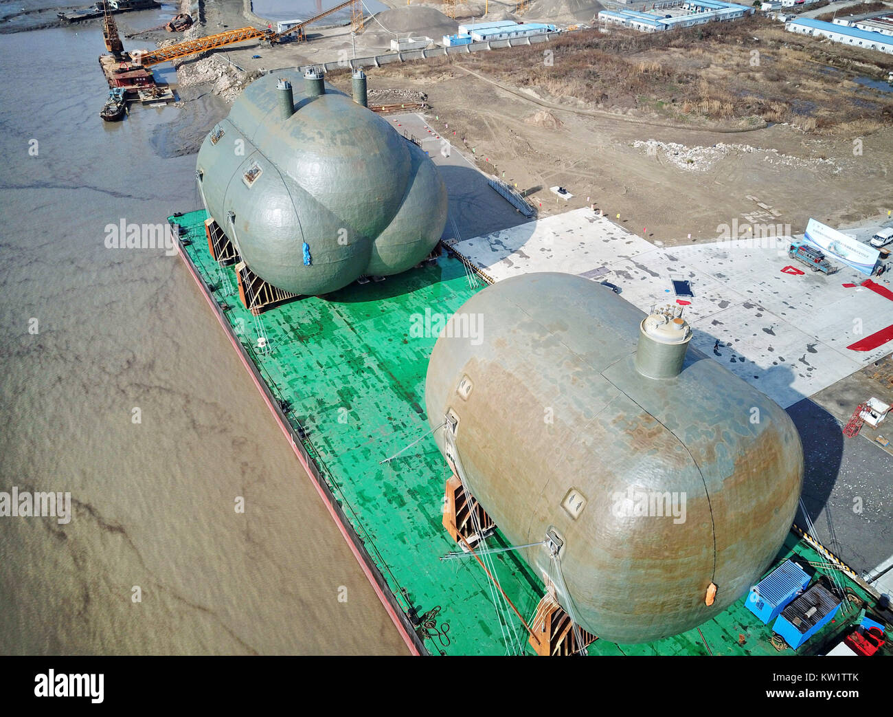 Nantong, China. 29th Dec, 2017. (EDITORIAL USE ONLY. CHINA OUT) The ...