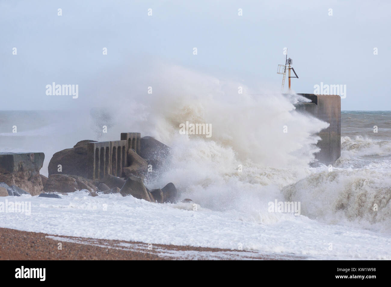 Gale force winds in england hi-res stock photography and images - Alamy