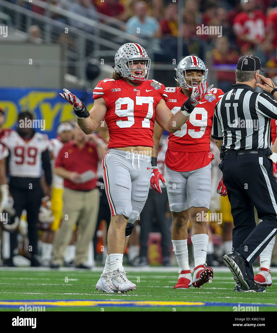 Nick bosa osu hi-res stock photography and images - Alamy
