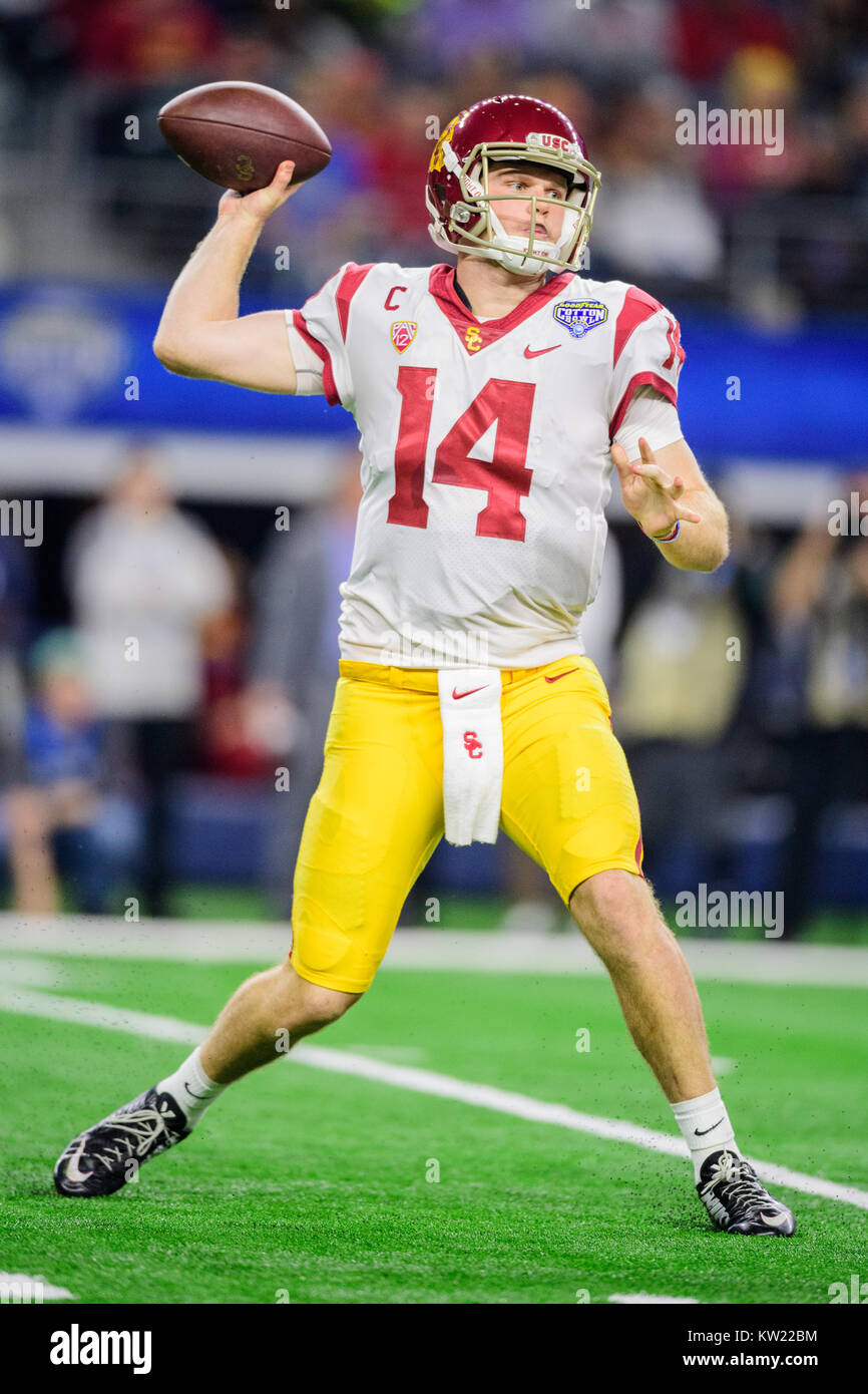Arlington, Texas, USA. 29th Dec, 2017. USC Trojans quarterback Sam ...