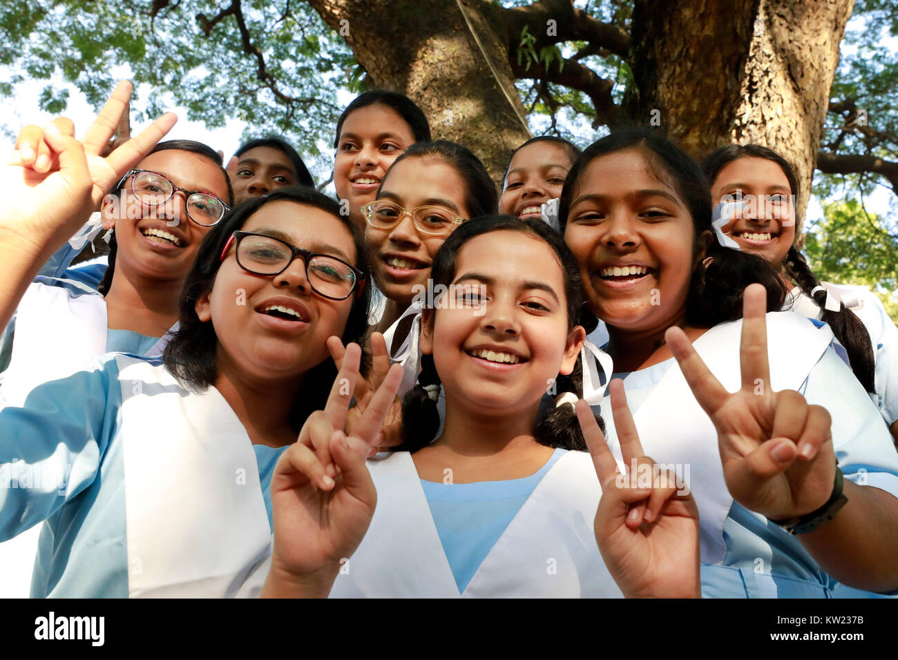 Dhaka, Bangladesh. 30th December, 2017. Jubilant students of ...