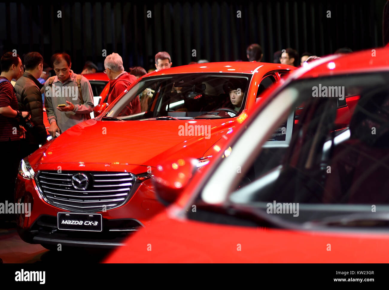 Taipei's Taiwan. 30th Dec, 2017. Citizens experience the Mazda cars at ...