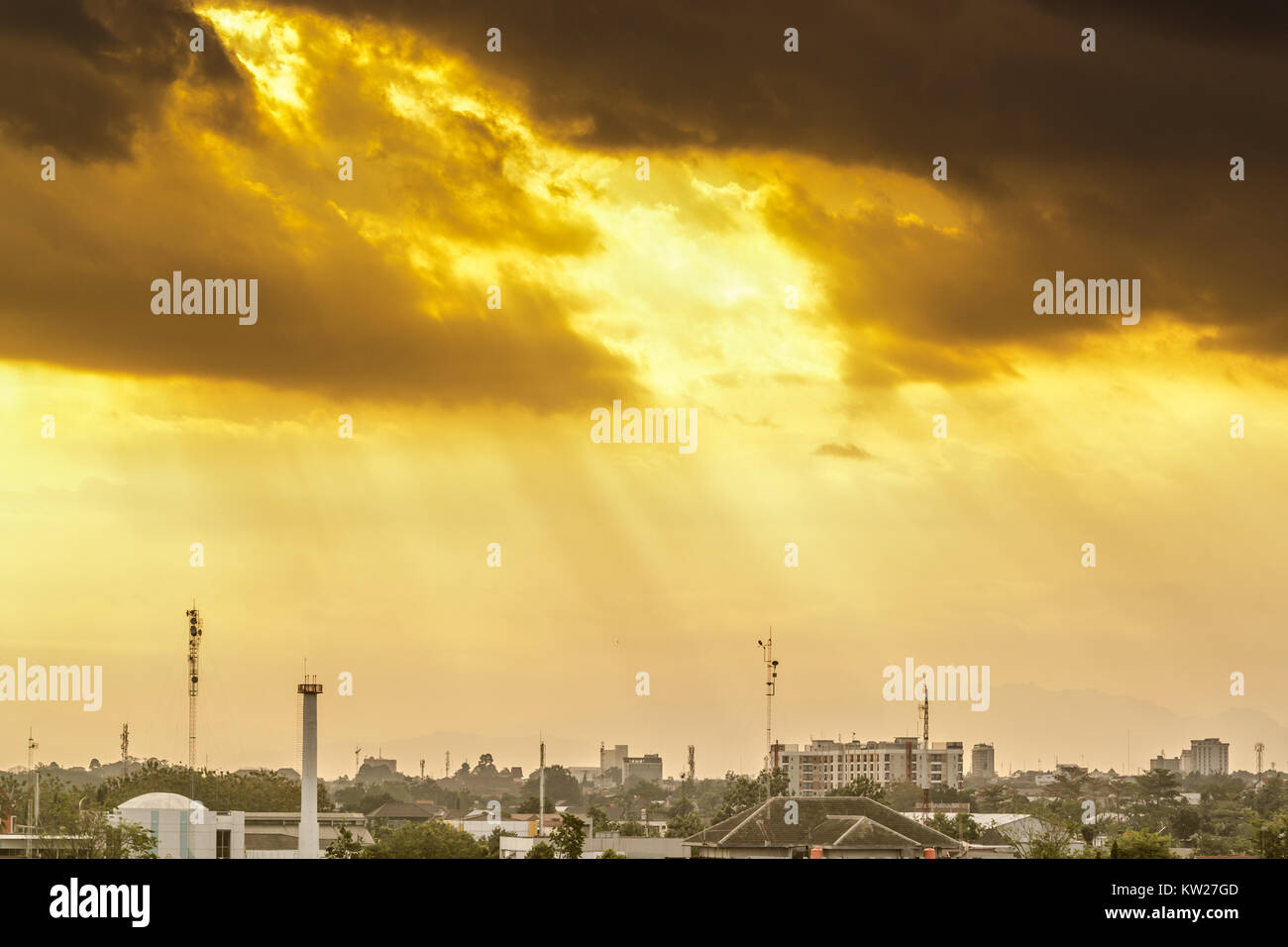 ray of light sunset Stock Photo - Alamy