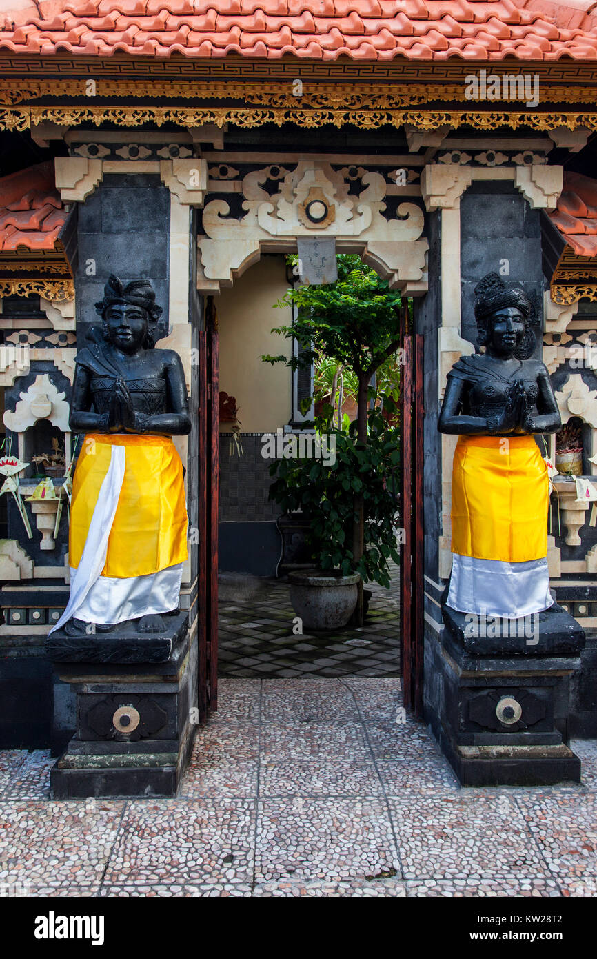 Demon guarding a home in Bali Stock Photo - Alamy