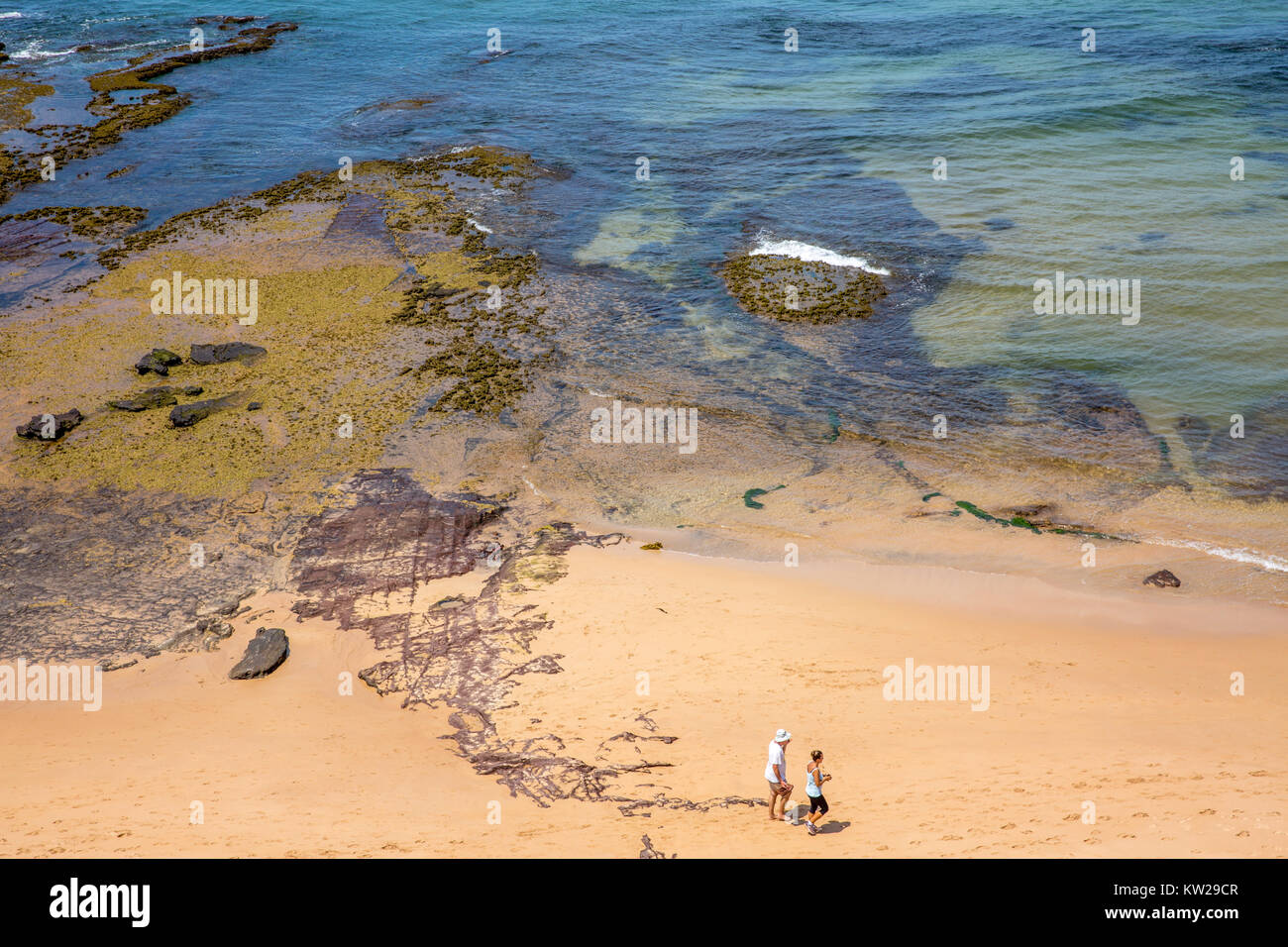 Long Reef aquatic reserve and beach area on Sydney northern beaches ...