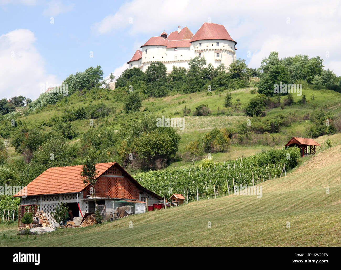 Medieval fortified farm hi-res stock photography and images - Alamy