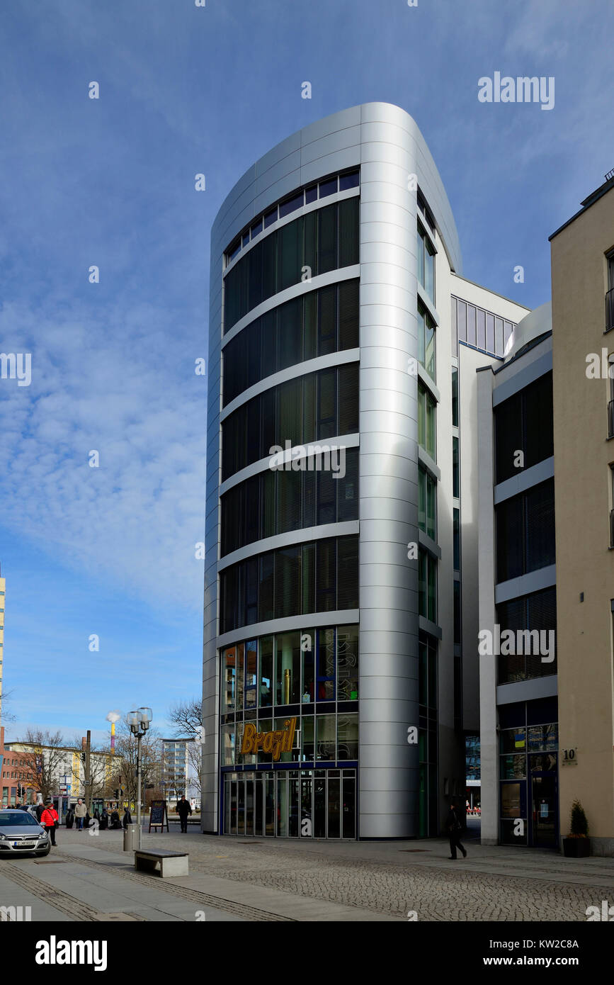 Centre commercial architecture moderne hi-res stock photography and ...