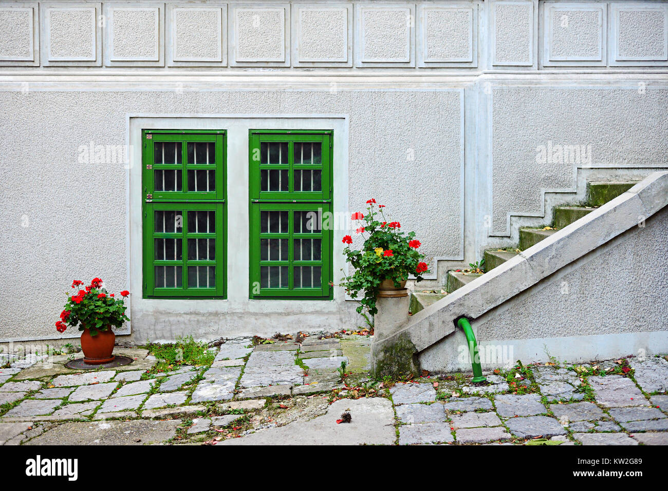 Rustic house facade hi-res stock photography and images - Alamy