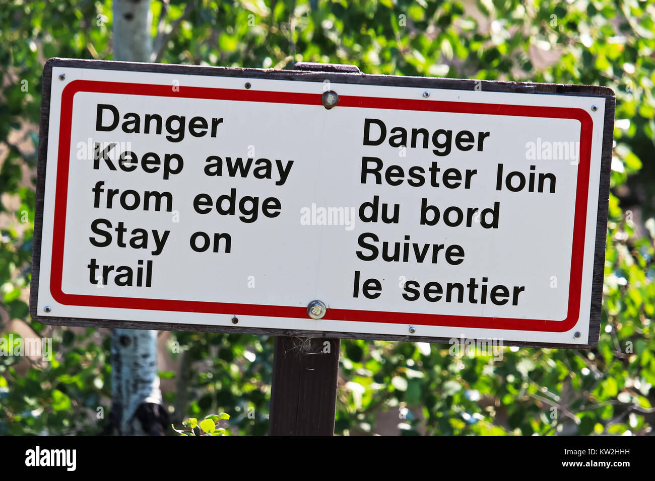Keep away from edge sign hi-res stock photography and images - Alamy