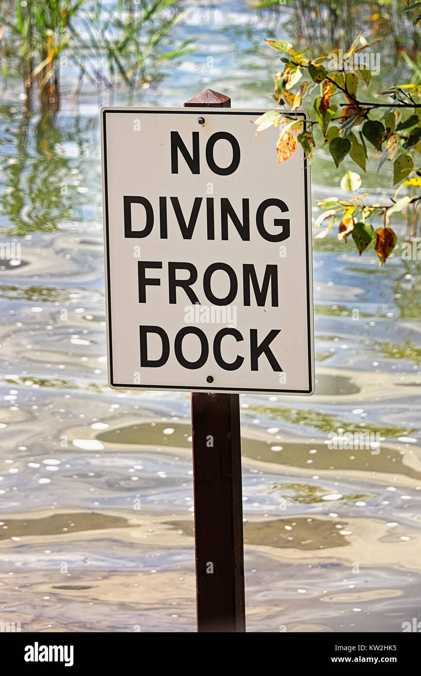 Diving area sign hi-res stock photography and images - Alamy