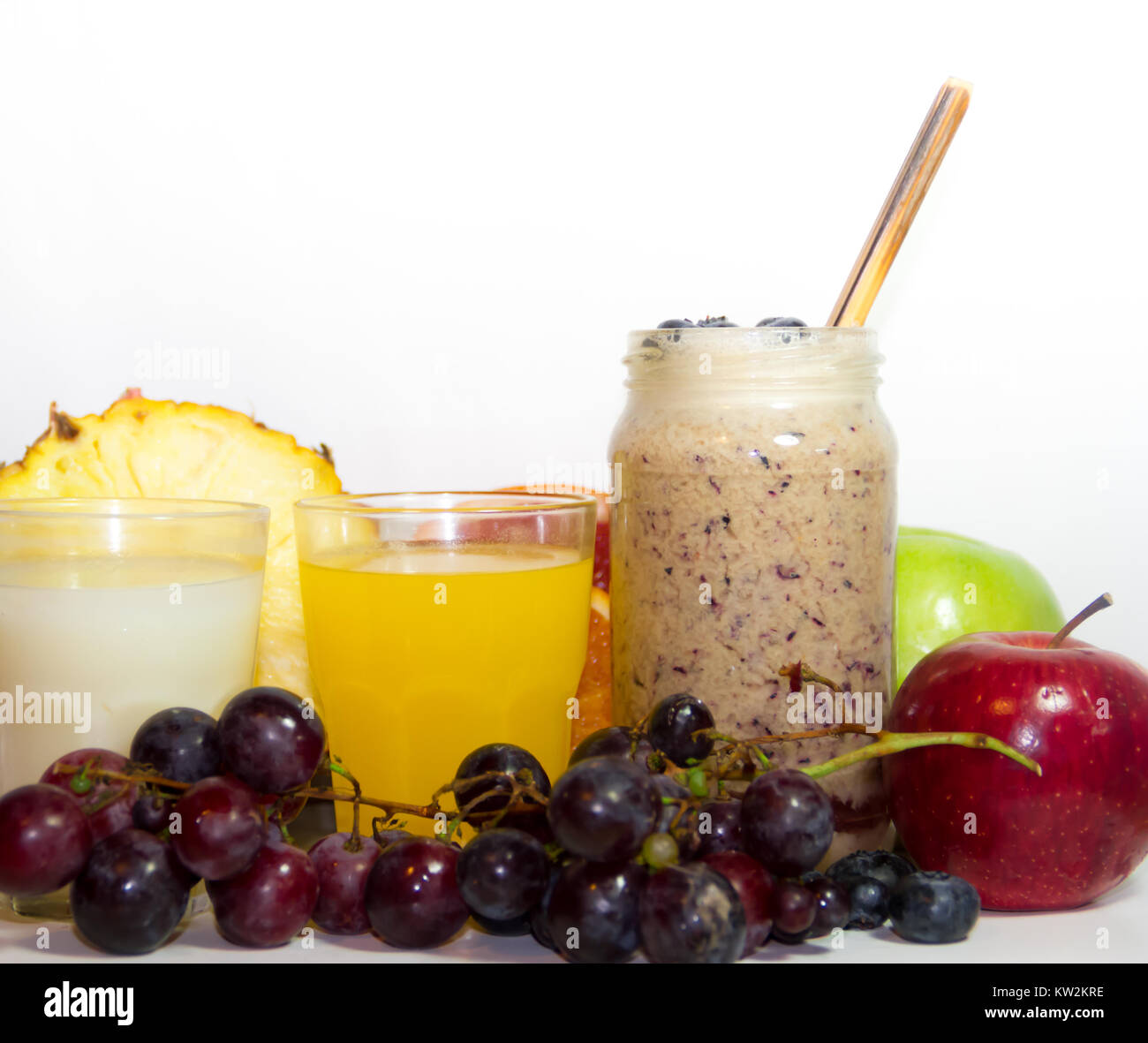 healthy breakfasts with fresh fruits and dried fruits juices, smoothies ...
